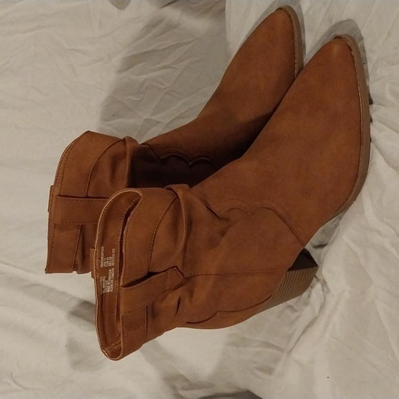 Time and Tru | Shoes | Womens Time And Tru Boots | Poshmark